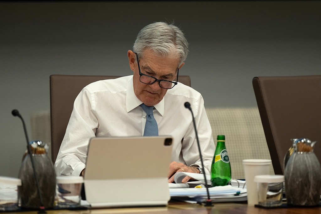 What is a Steepening Yield Curve? How to Choose Short-Term and Long ...